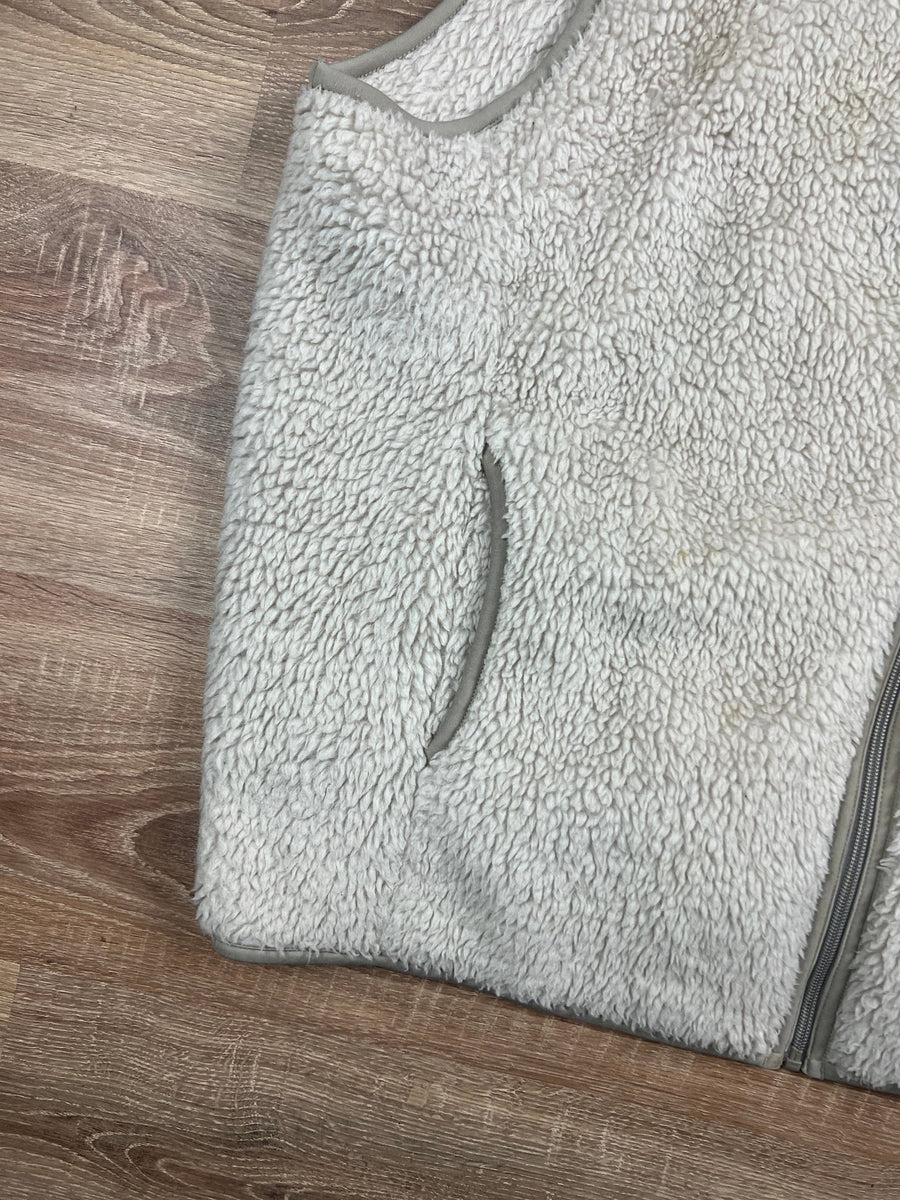 Cream Uniqlo Sherpa Fleece Gilet (XL)– Retroflex